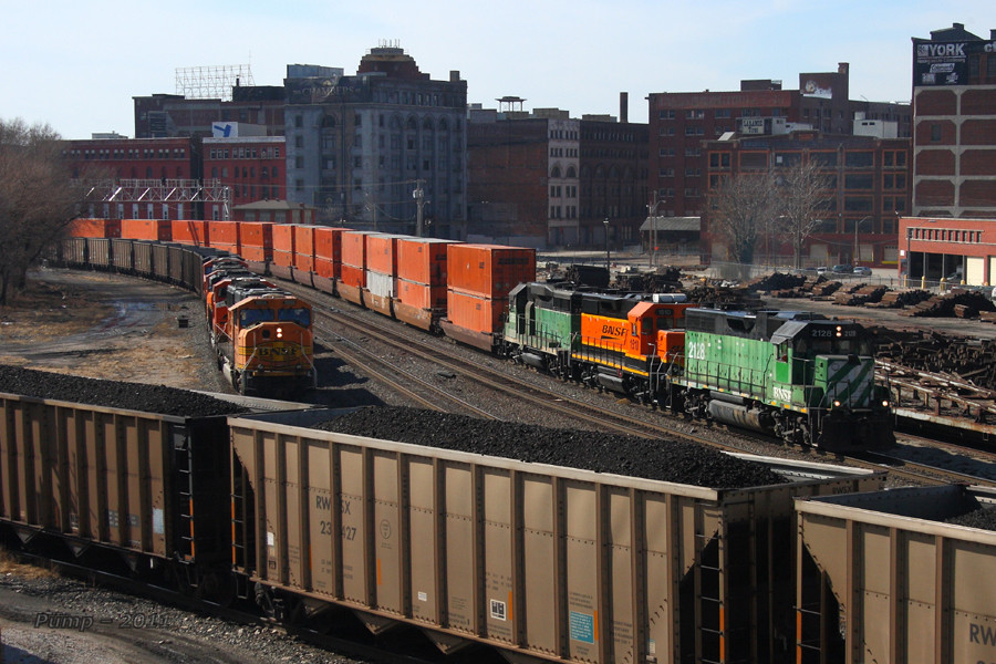 Northbound BNSF Yard Job Train